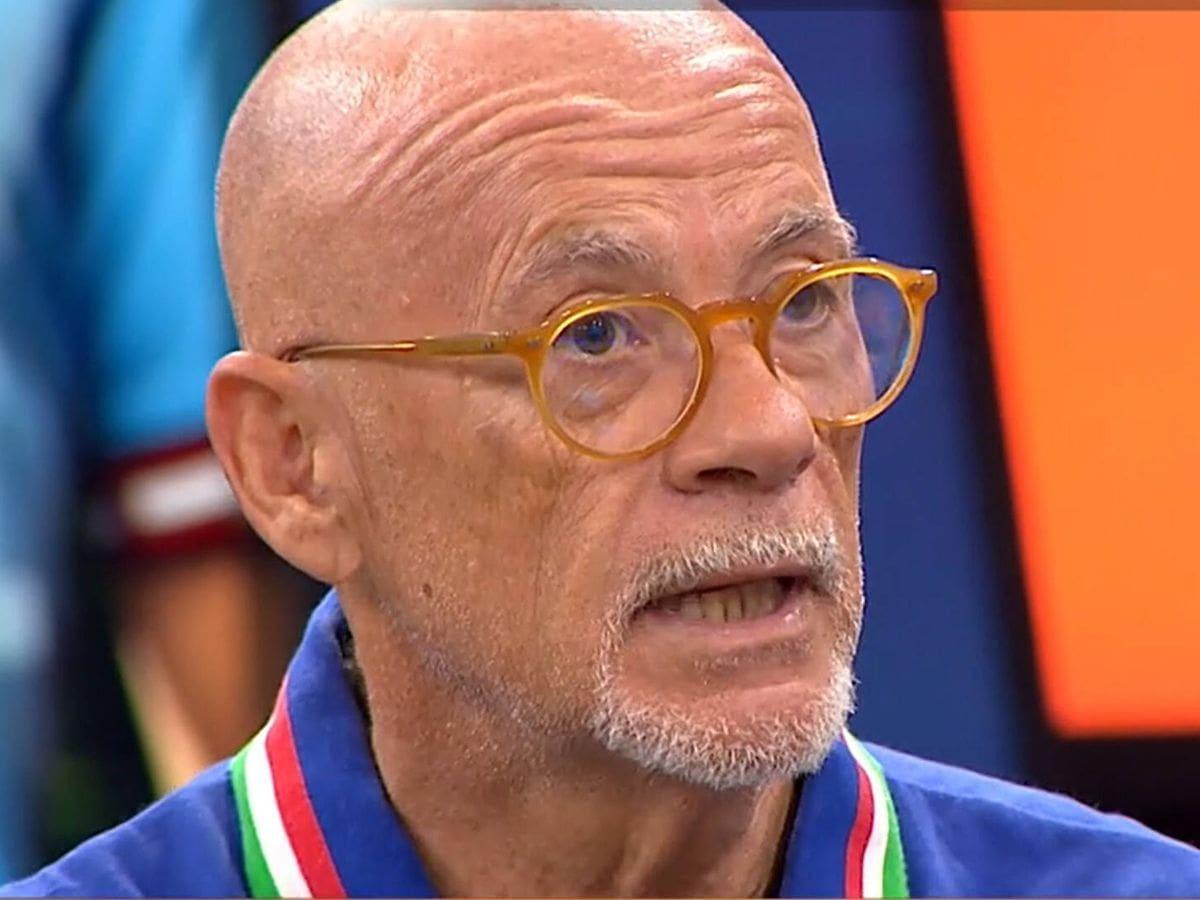 22-Year-Old Bullfighter Manuel Maria Trindade Dies in Debut After 700kg ...