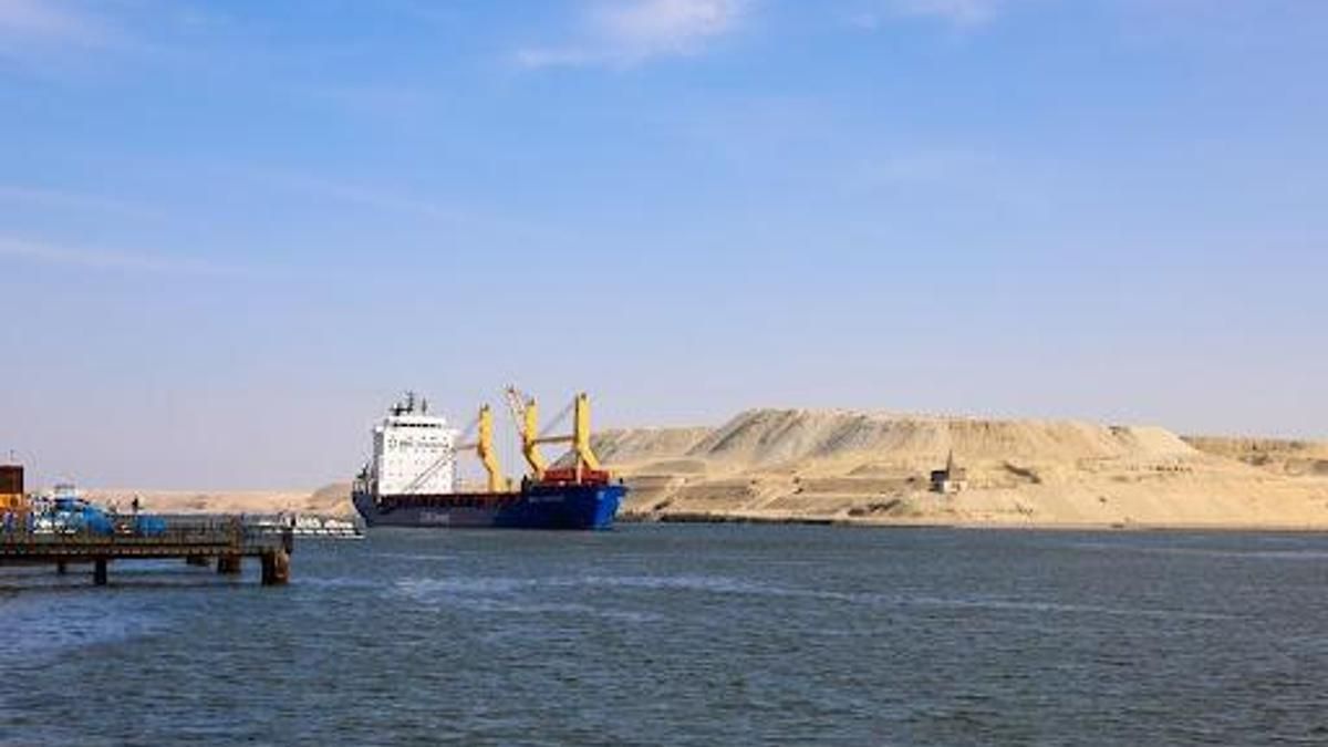 Adam Marine 12 Oil-Drilling Barge Capsizes in Gulf of Suez, Four Dead ...