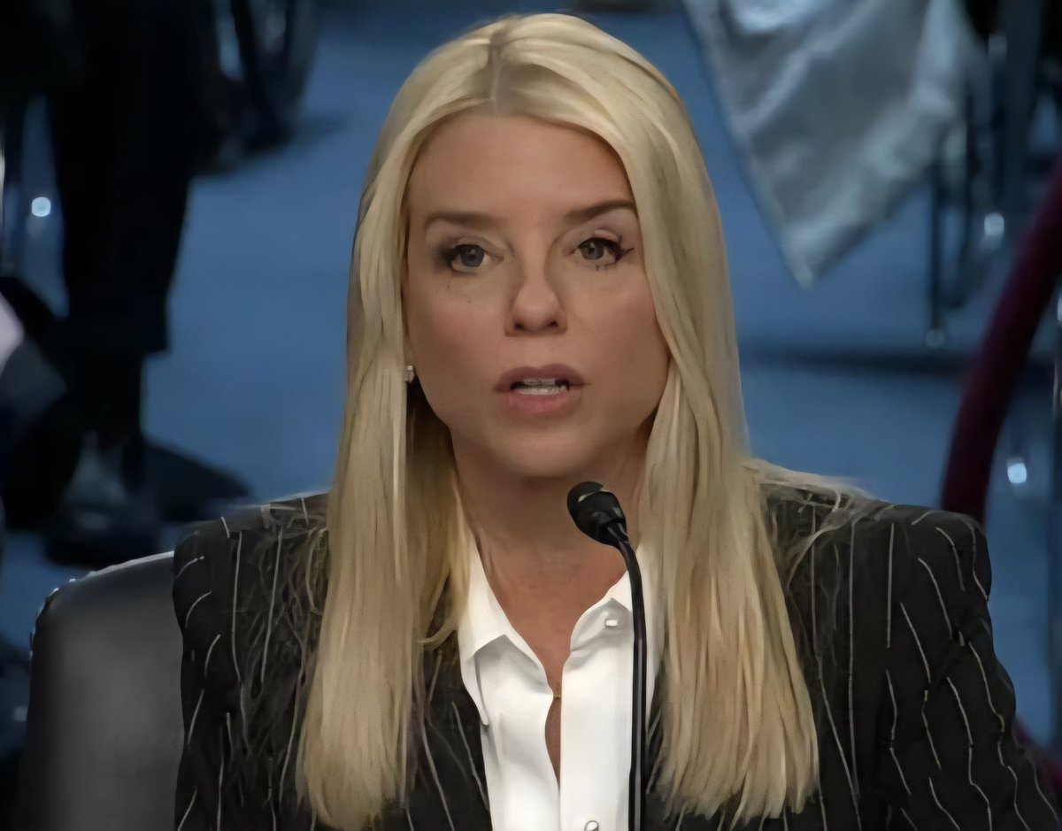 AG Pam Bondi, Linda McMahon Sue California for Title IX Violations ...