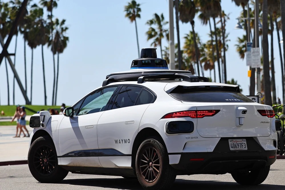 Alphabet’s Waymo May Offer Personal Ownership of Robotaxis With 700 ...
