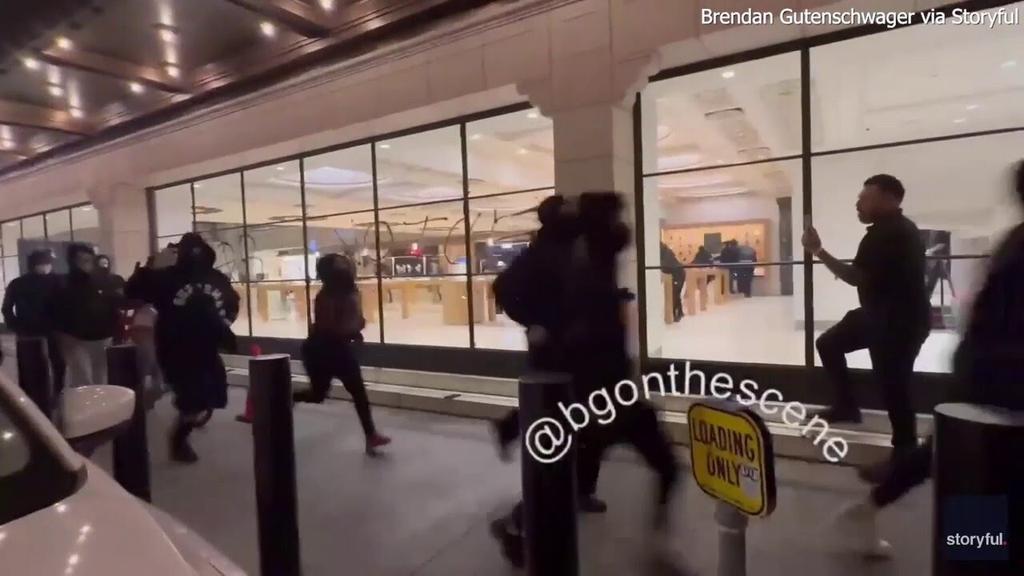 Apple’s Downtown LA Store Looted Amid Anti-ICE Protests; Stolen iPhones ...