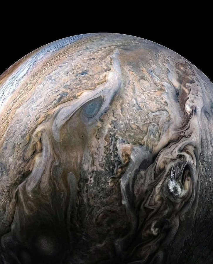 Astronomers Discover Rare Exoplanet Larger Than Jupiter on Milky Way ...