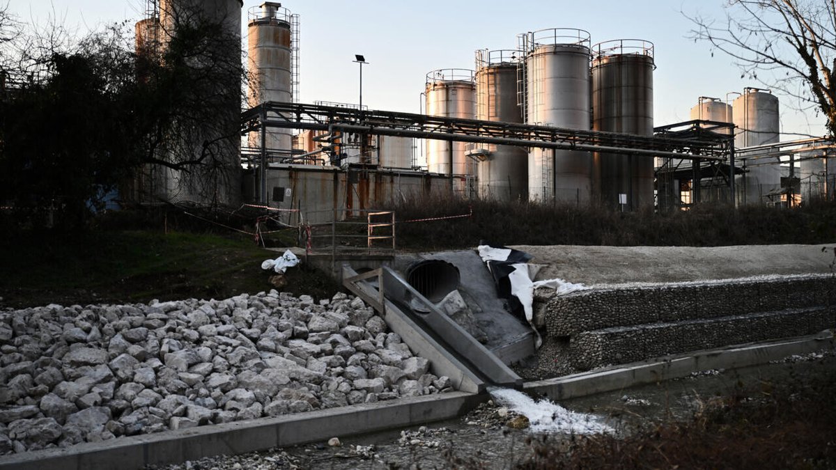 Bella Nilsson Jailed Six Years for Dumping 200,000 Tons Toxic Waste in ...