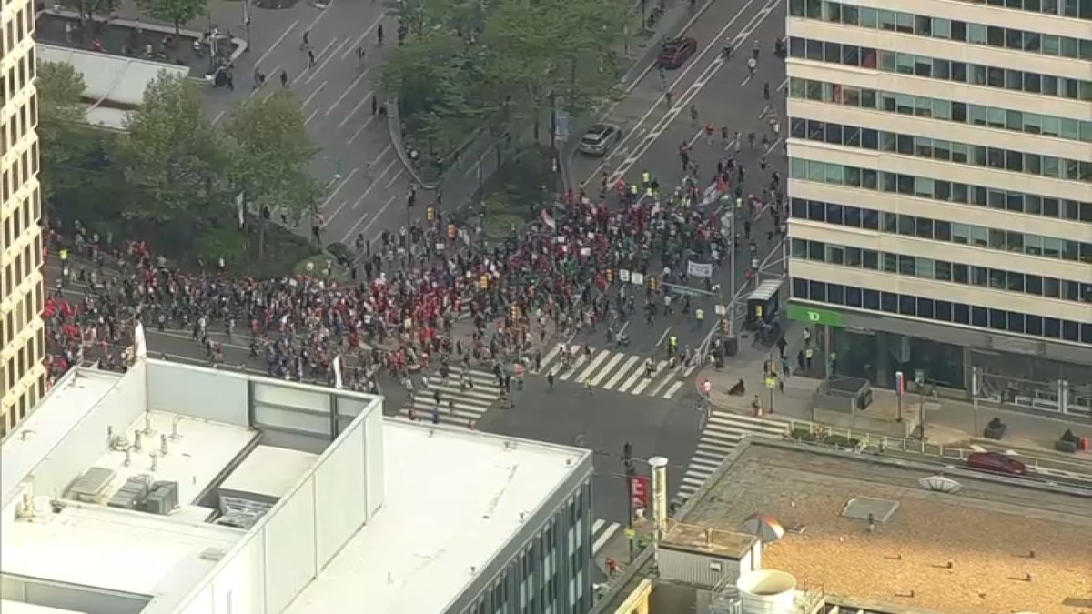 Bernie Sanders Leads May Day Rally and March in Philadelphia, Calls to ...