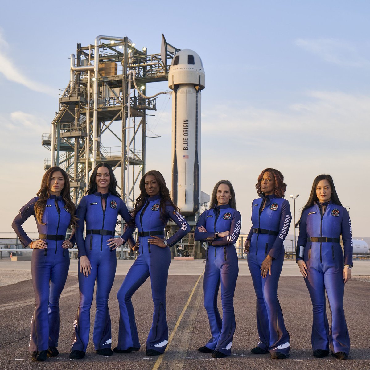 Blue Origin's New Shepard Rocket Carries All-Female Crew, Including ...