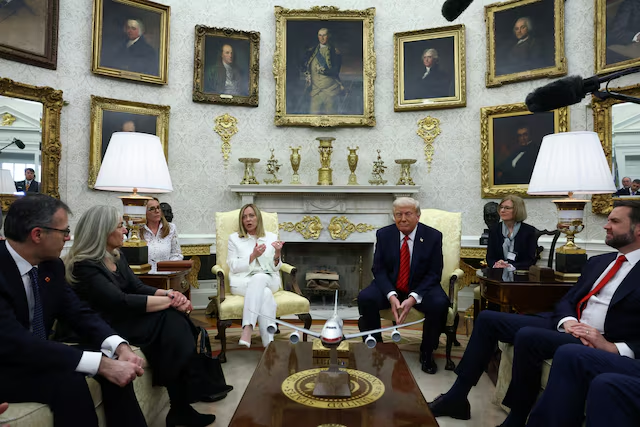 British MPs Campaign to Ban 'Serial Liar' Donald Trump From Speaking in ...