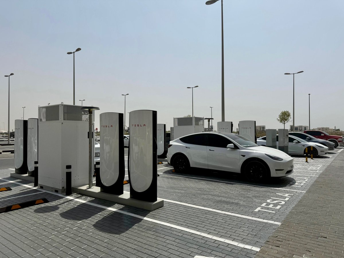 Byd Launches 25 000 Small Ev In Europe With Five Minute Charging As