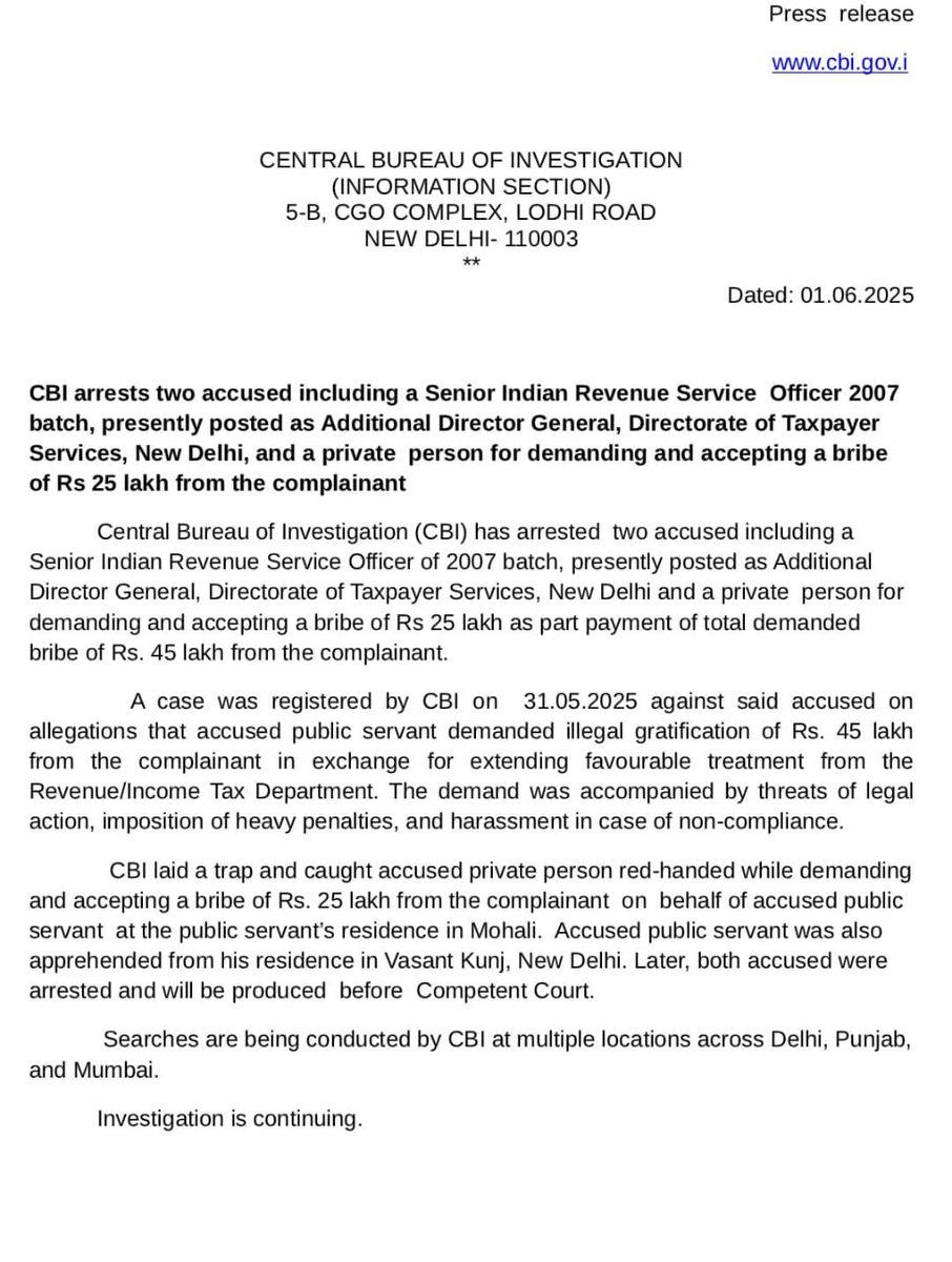 CBI Arrests IRS Additional DG Amit Kumar Singhal, Harsh Kotak for Rs 25 Lakh Bribe in Mohali ...