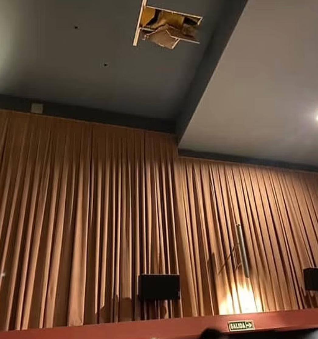 Ceiling Collapses at Cinema Ocho During 'Final Destination: Bloodlines ...