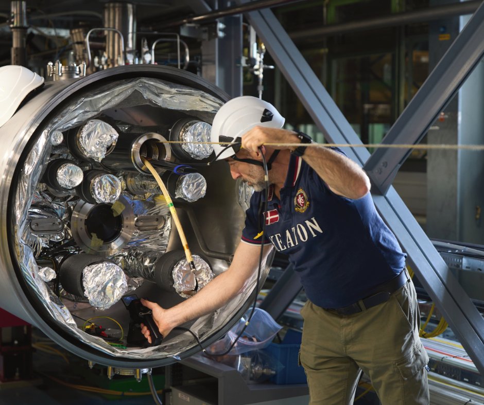 CERN Develops 2-Meter Container at 5K to Ship Antimatter, Assembles ...