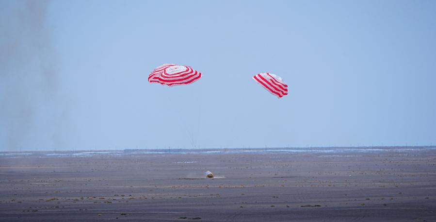 China’s Mengzhou Capsule Passes Zero-Altitude Abort Test, Boosting 2030 ...