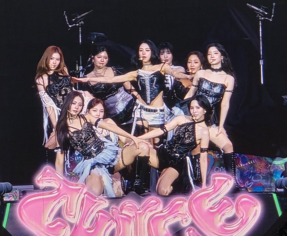 Coldplay Performs at Goyang Stadium With TWICE, Announces "We Pray - TWICE Version" and Features ...