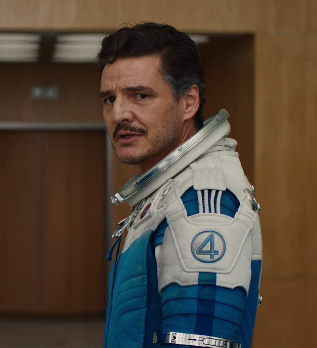 David Harbour On Rivalry With Pedro Pascal and Disney-Netflix ...