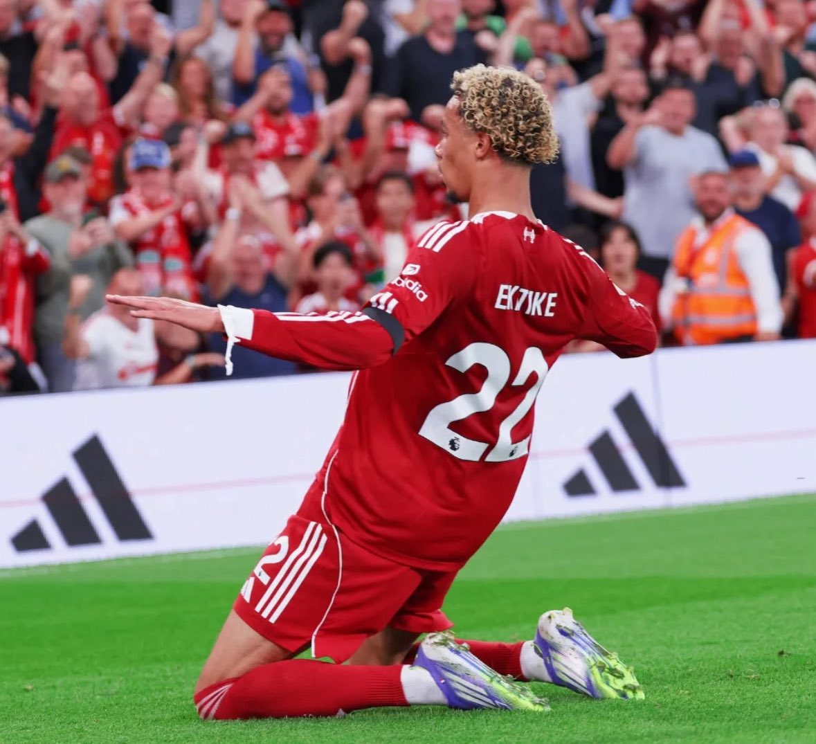 Ekitike Strikes Again as Liverpool Move 2–0 Up at Newcastle | DeepNewz ...