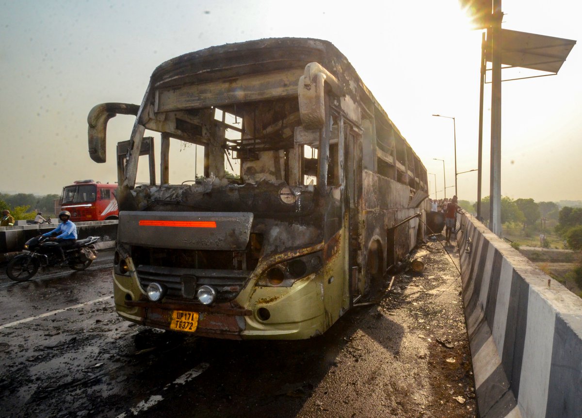 Five Killed in Bihar-Delhi Sleeper Bus Fire Near Lucknow After Gearbox ...