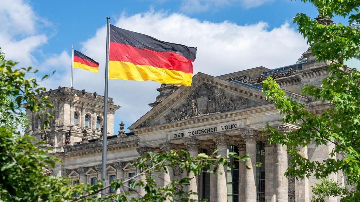 Germany’s 2024 Population Growth Slows to 0.1% as Migration Ebbs ...