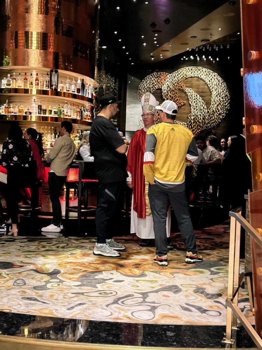 Harry Styles Witnesses First Address of Pope Leo XIV, the First ...