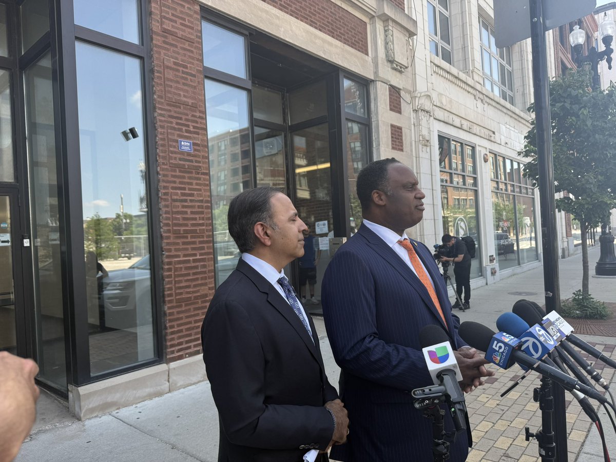 Illinois Reps Krishnamoorthi, Jackson Denied Entry, Escorted From ...