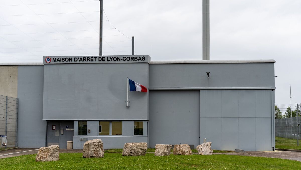 Interpol Issues Red Notice After Inmate Escapes Lyon Jail in Luggage ...