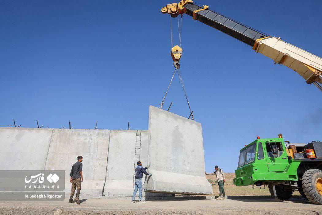 Iran Builds Eastern Wall With Afghanistan, a Solid Concrete Barrier ...