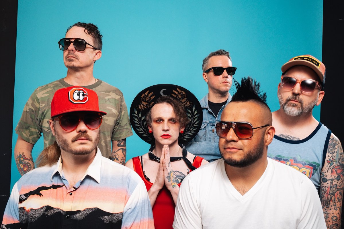 Jenni Rose of Texas-Based Vandoliers Comes Out as Transgender Woman ...