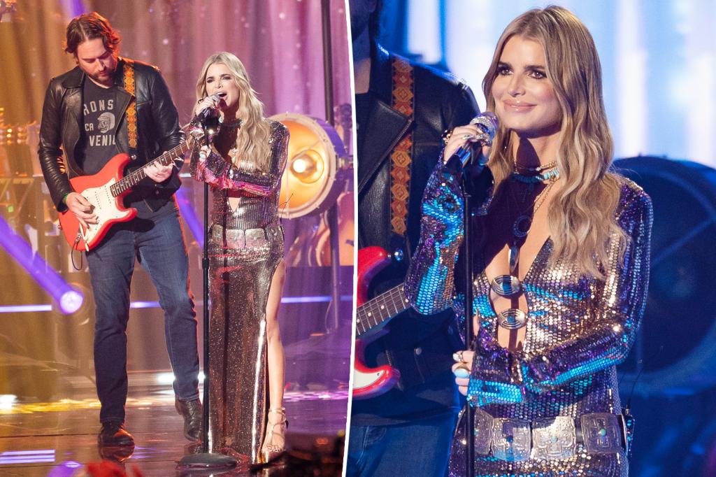 Jessica Simpson Performs Two Songs with New Hair on American Idol ...