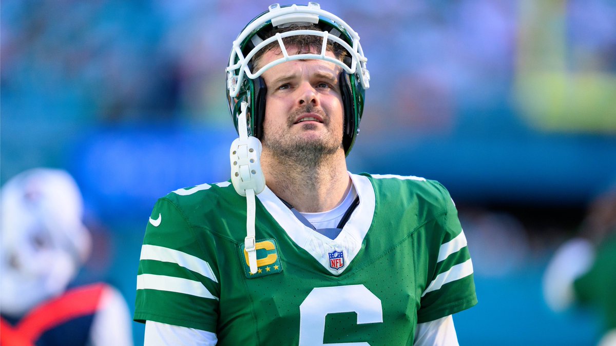 Jets Release 39-Year-Old Punter Thomas Morstead, Sign Kai Kroeger ...