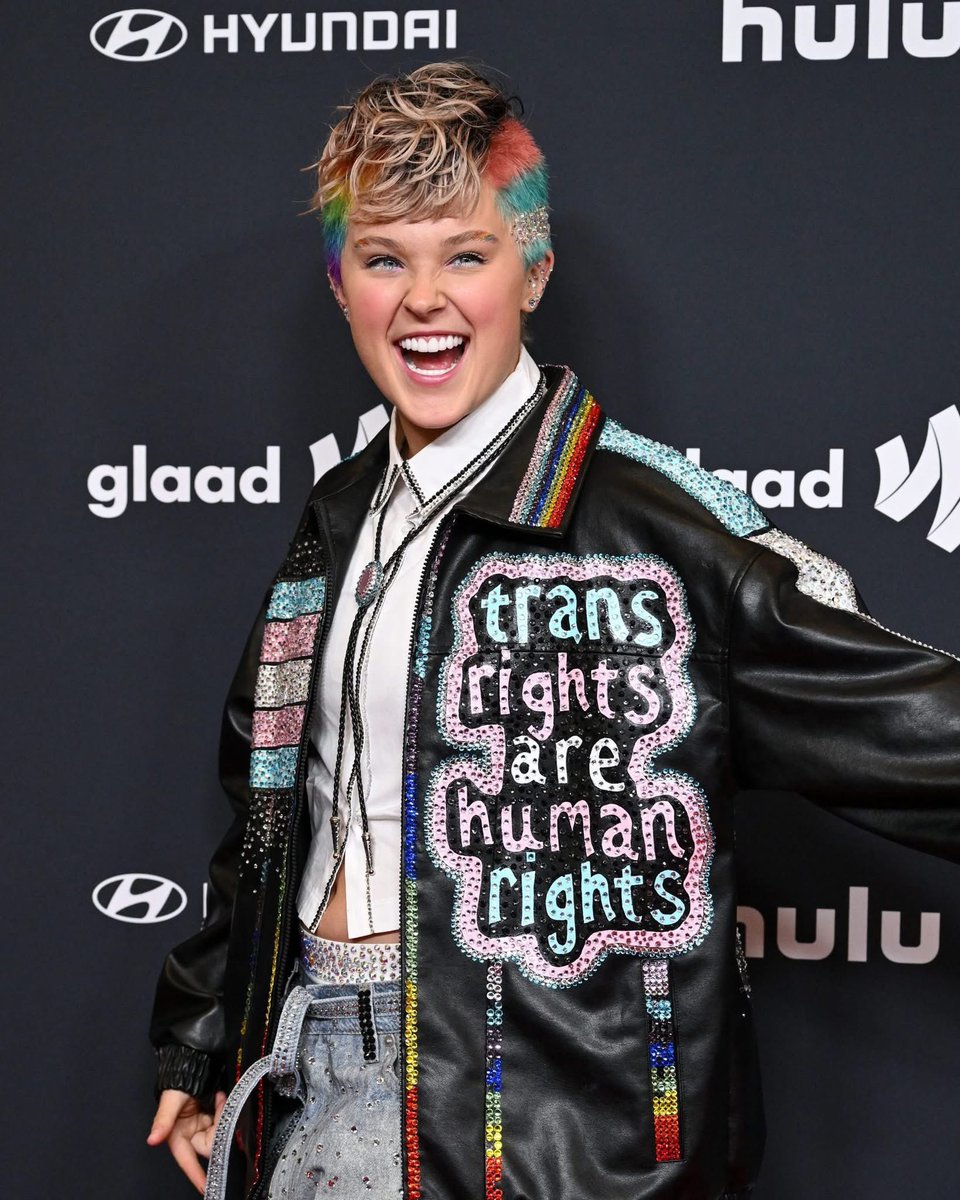 JoJo Siwa Identifies as Queer, Denies Emotional Cheating, Reveals Clash ...
