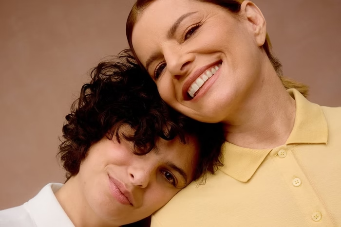 Júlia Anquier Marries Singer Maria Beraldo May 24; Daughter of Débora ...