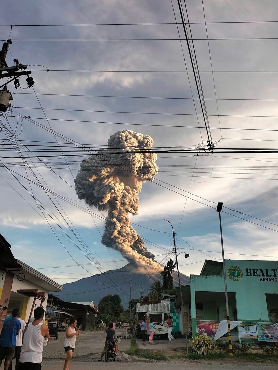 Kanlaon Volcano Erupts in Philippines, Sends 4,000-Meter Ash Plume ...