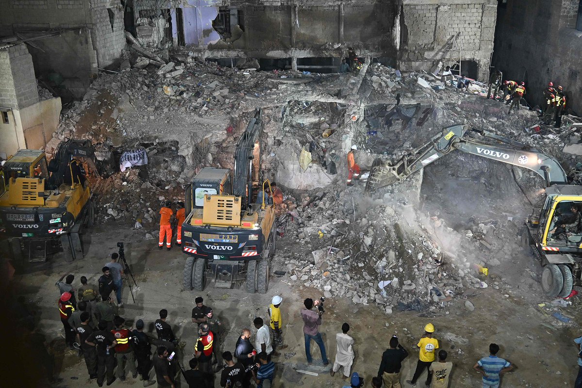 Karachi Five-Storey Building Collapse Kills 27 as Rescue Ends ...