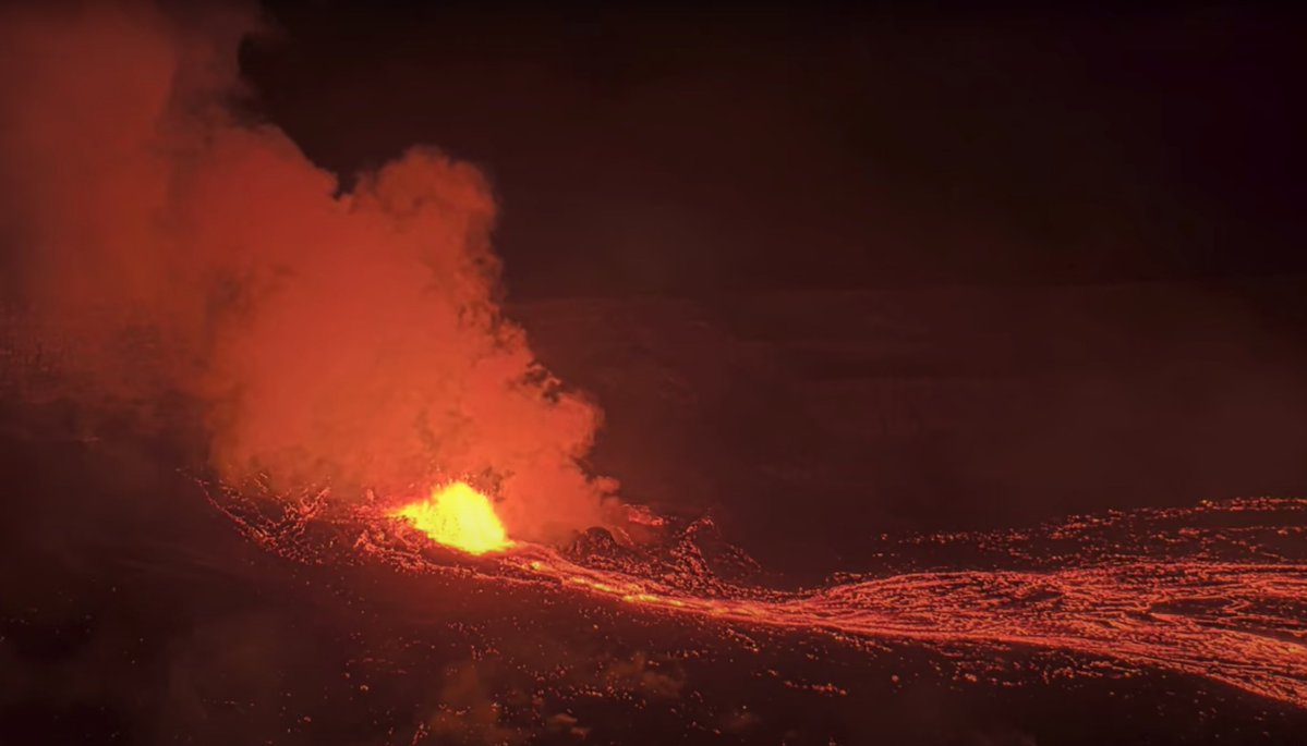 Kilauea Erupts for 25th Time Since December; Lava Fountains Exceed 330 ...