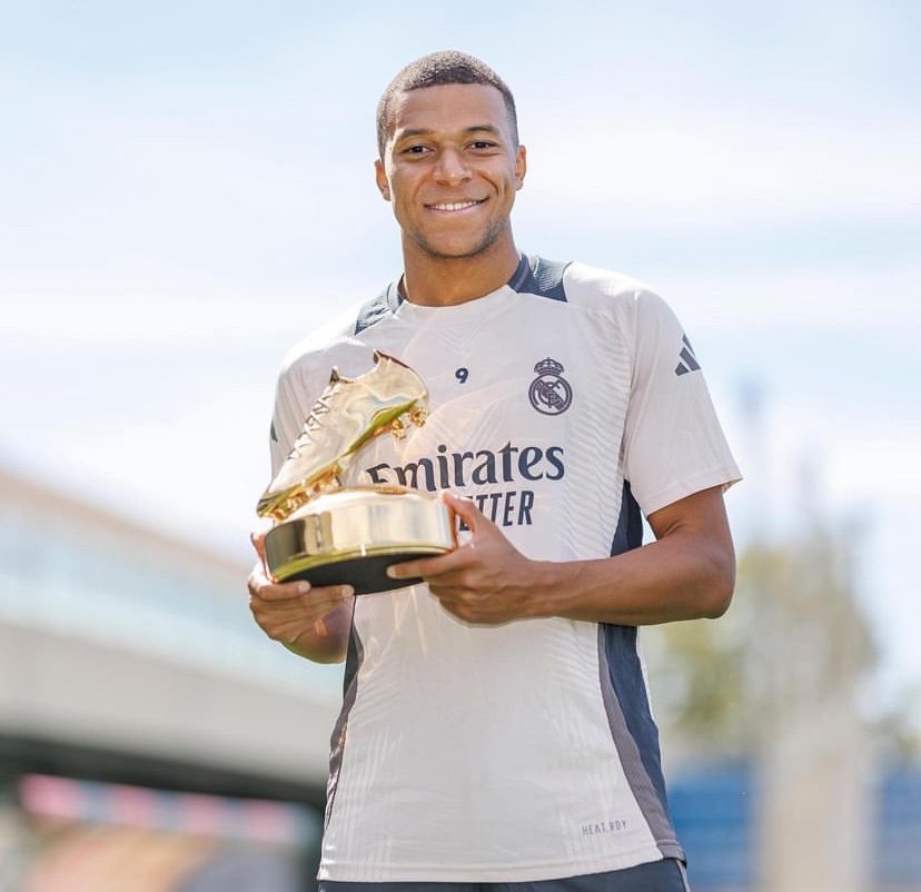 Kylian Mbappé Wins European Golden Boot and Pichichi Trophy With 31 ...