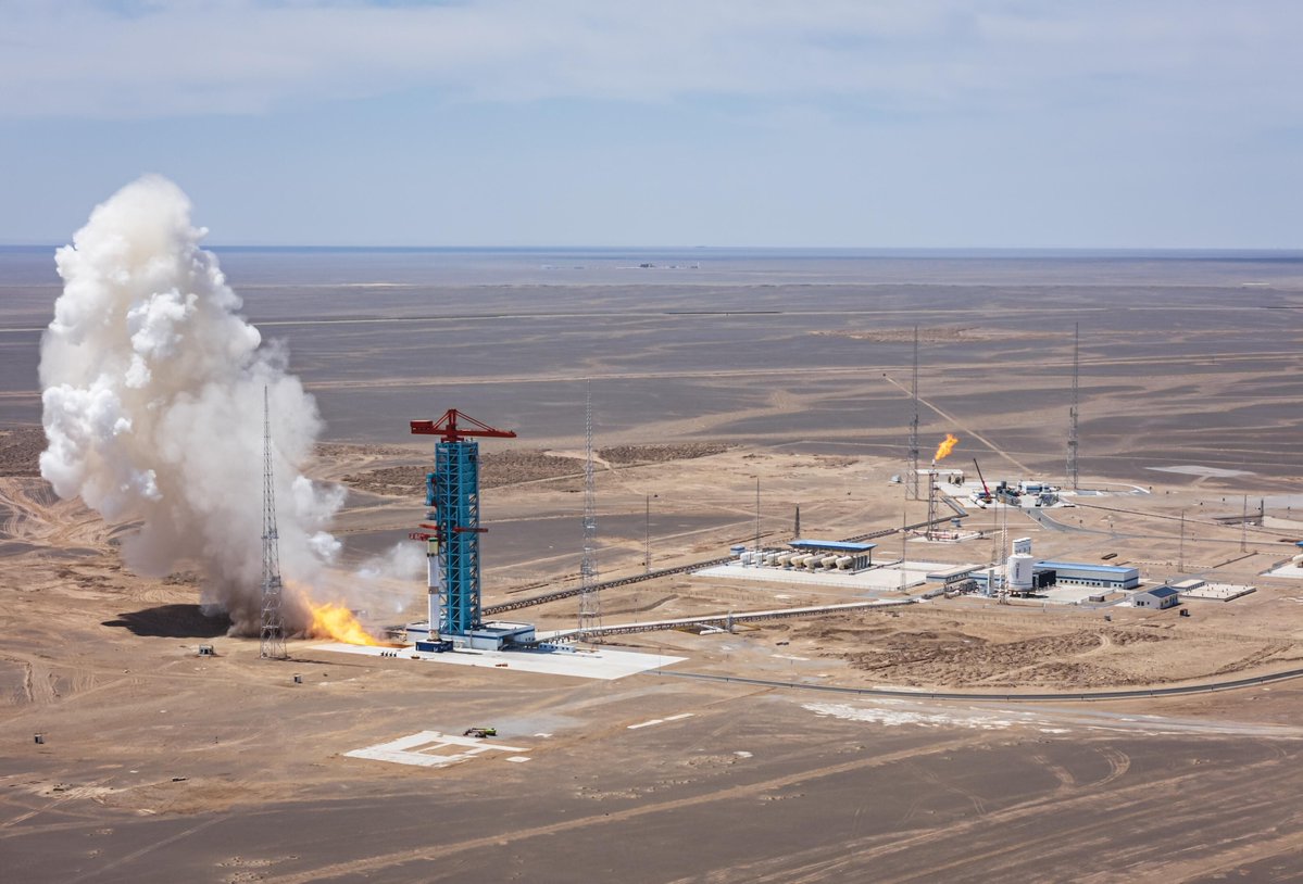 Landspace Fires Nine-Engine Zhuque-3 Stage in Crucial Pre-Launch Test ...