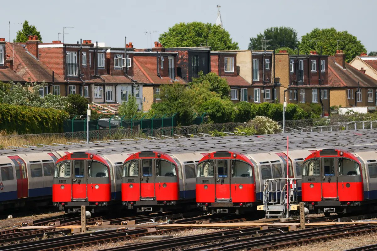 London Underground Workers to Strike Starting September 5 Over Pay, RMT ...