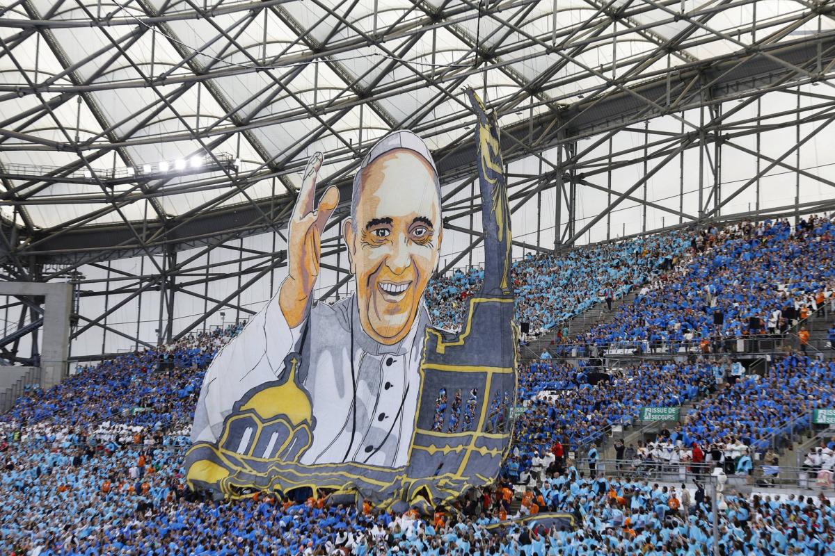 Marseille's South Winners to Honor Late Pope Francis at Vélodrome After ...