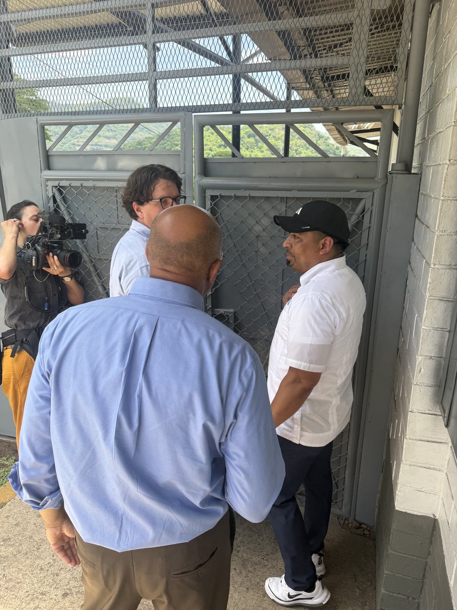 Maryland Rep. Glenn Ivey Denied Access to Deported MS-13 Member Kilmar Abrego Garcia at Santa ...