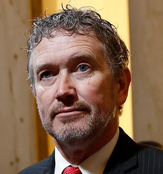 Massie Defection Stalls Trump’s ‘Big Beautiful Bill’ in U.S. House ...