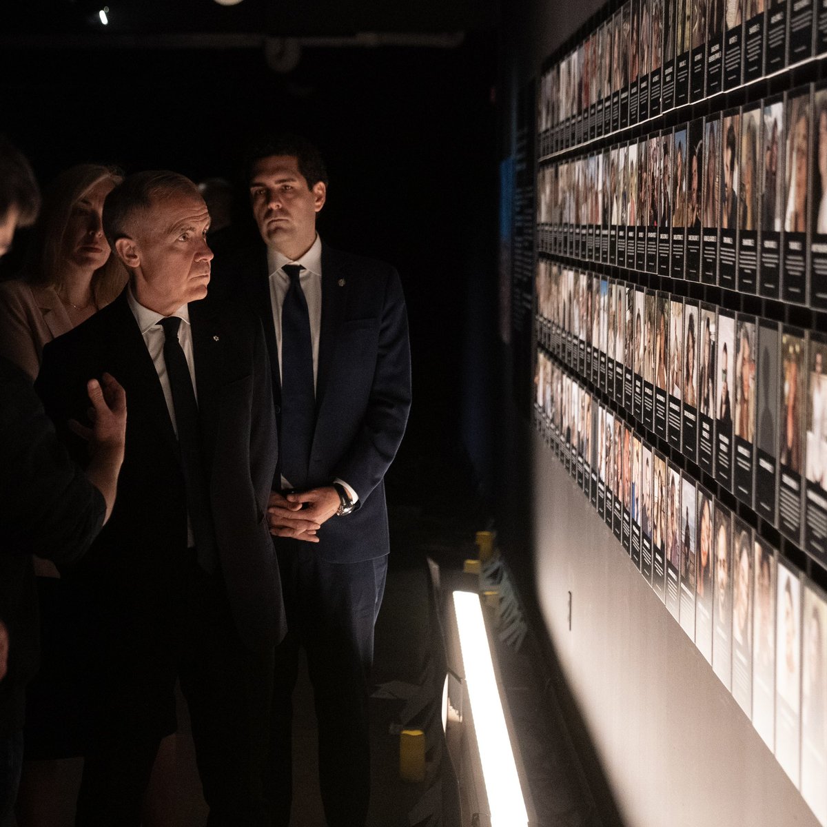 Massive Attack Shows Hamas Leader Yahya Sinwar Footage, Highlights ...