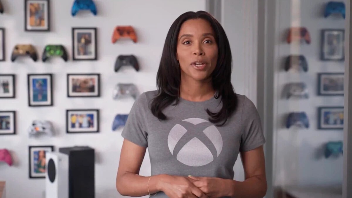 Microsoft Details Next-Gen Xbox Plans, Teases Portable Console and Open ...