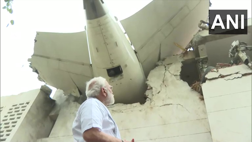 Modi Visits Ahmedabad After Air India Flight AI-171 Crash Kills at ...