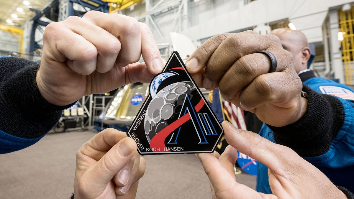 NASA Unveils Artemis II Mission Patch for Crewed Mission in 2026, First ...