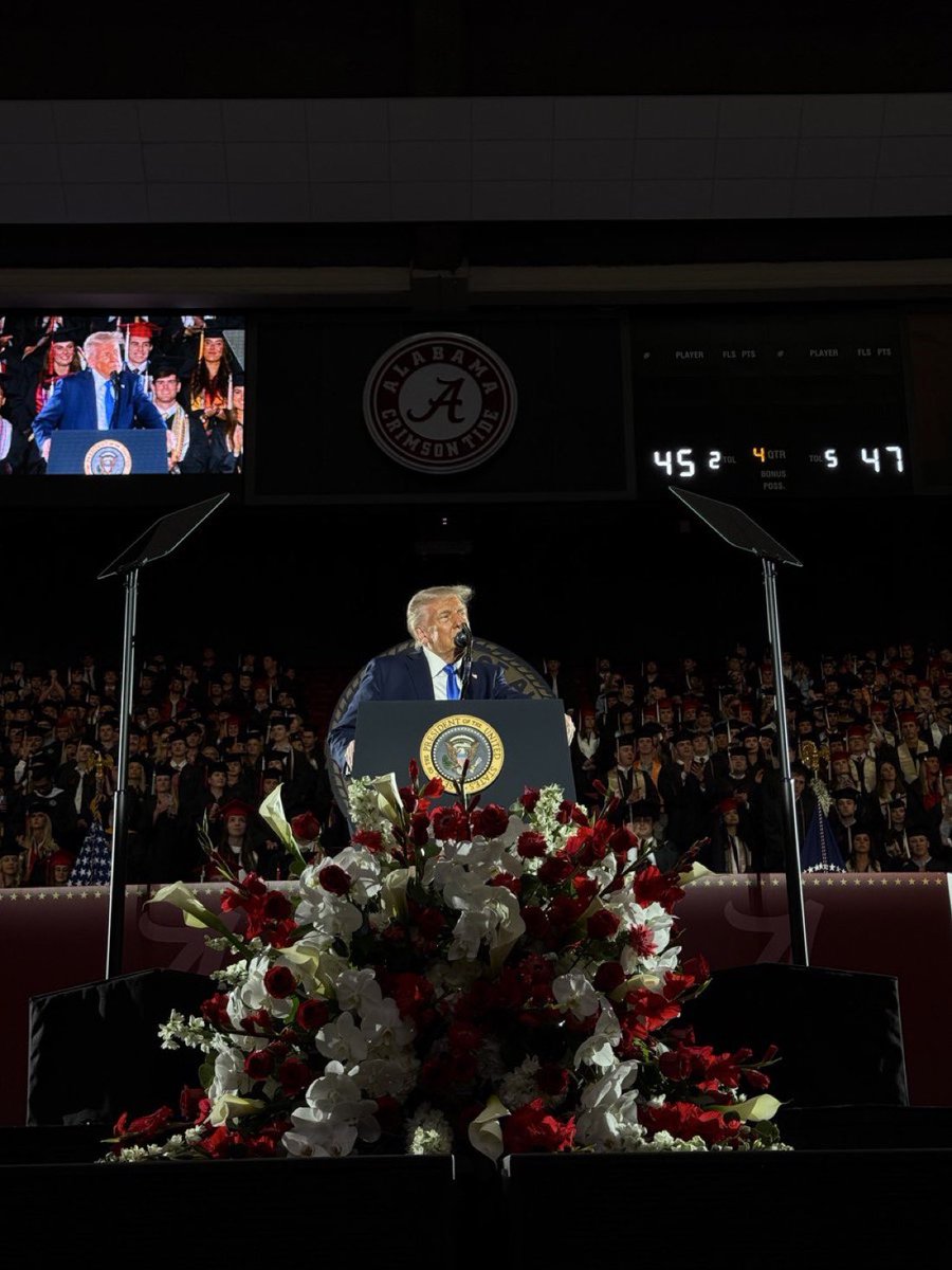 Nick Saban Introduces Former President Trump at Alabama Commencement ...