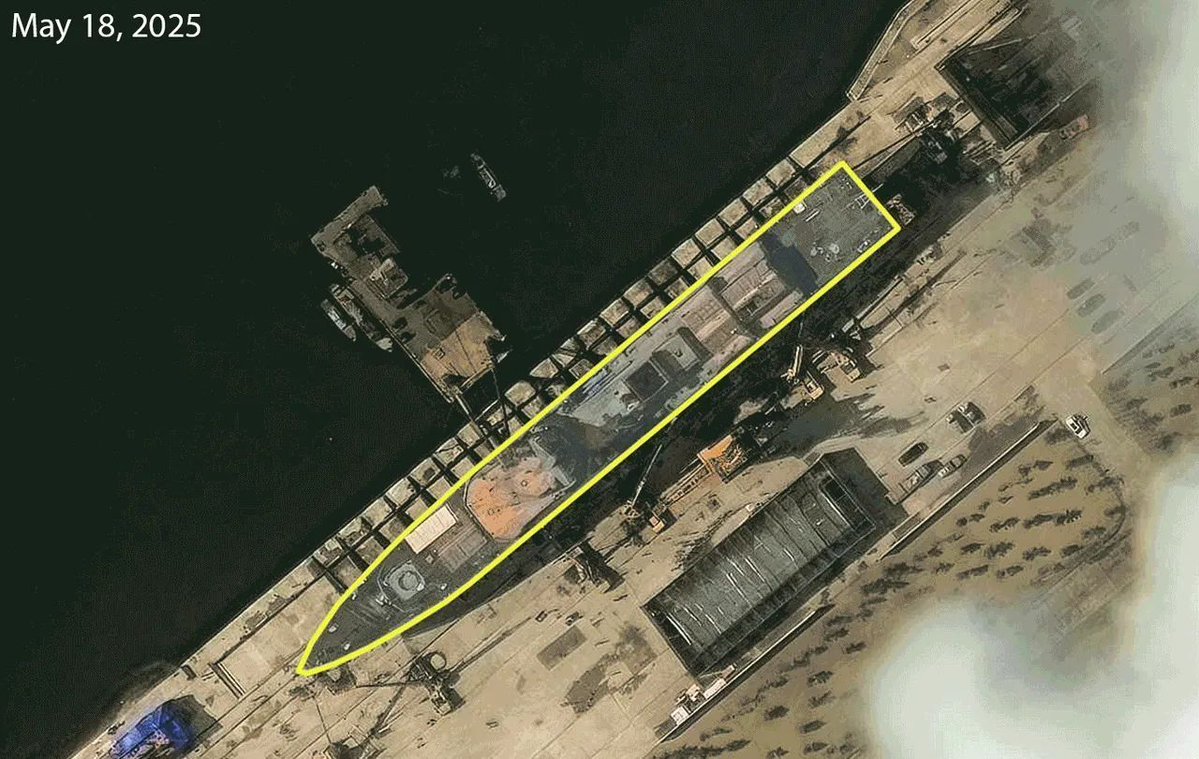 North Korean "Choe Hyon"-Class Destroyer Capsizes in Chongjin; Three ...