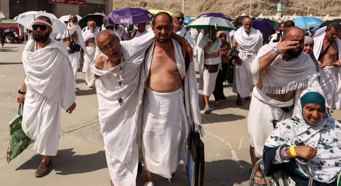 Over 1.3 Million Pilgrims in Mecca for Hajj; Six Deaths, 44 Heatstroke ...