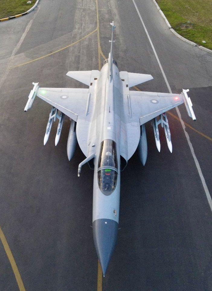 Pakistan Air Force Reveals JF-17C Block III Jets Armed With Four PL-15 ...