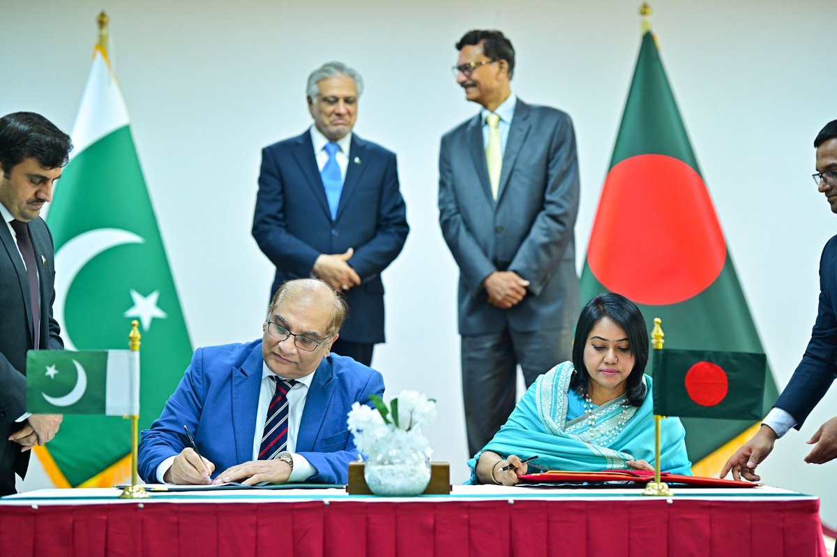 Pakistan Deputy PM Ishaq Dar Visits Bangladesh, Signs Six Agreements ...