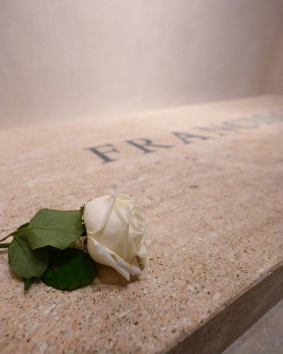 Pope Francis Buried Outside Vatican at St. Mary Major Basilica with ...