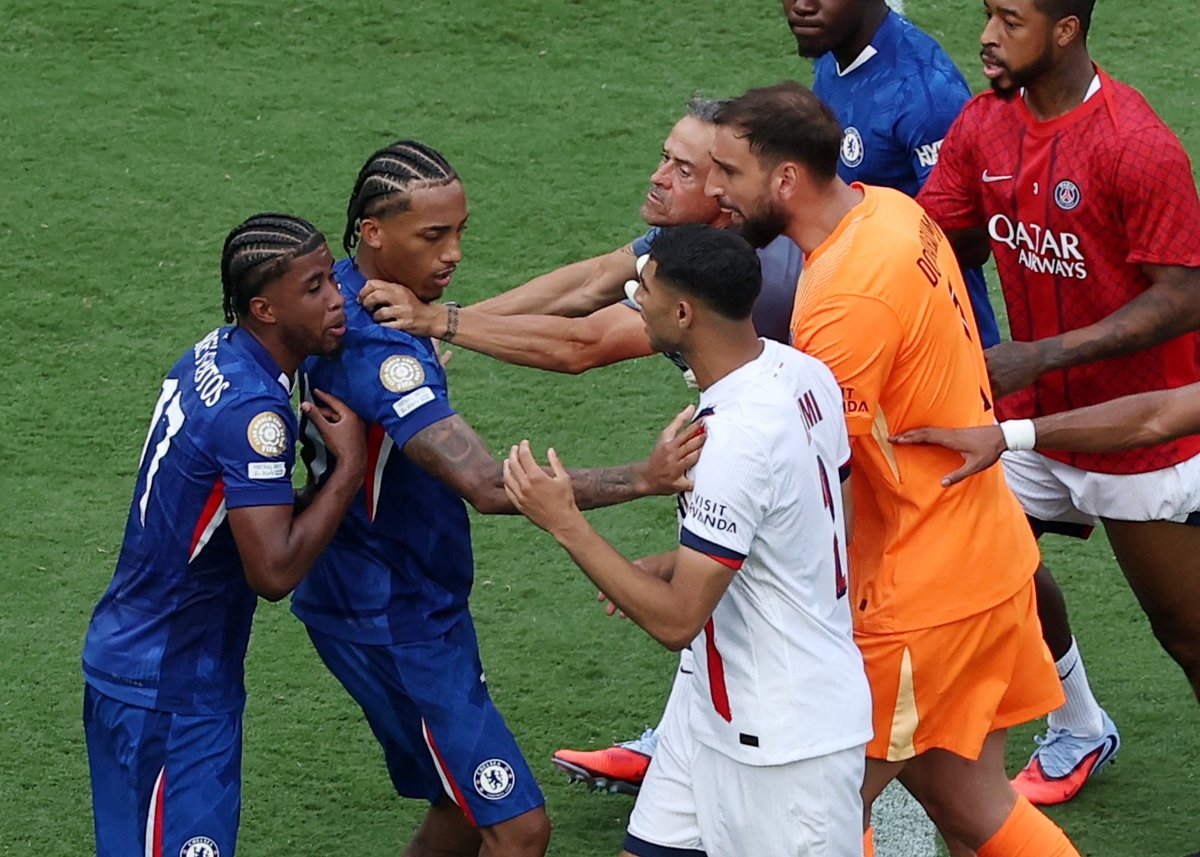 PSG Coach Luis Enrique Slaps Chelsea’s Joao Pedro After 3–0 Club World ...