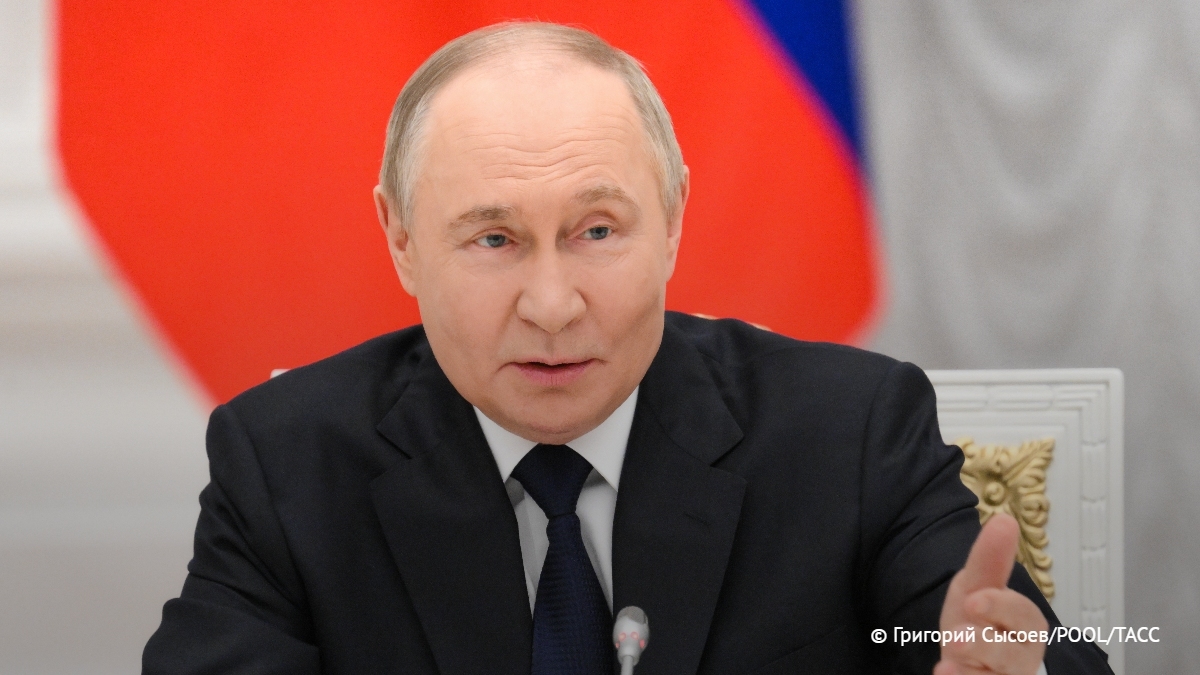 Putin Calls to Throttle Microsoft, Zoom Amid Economic Aggression ...